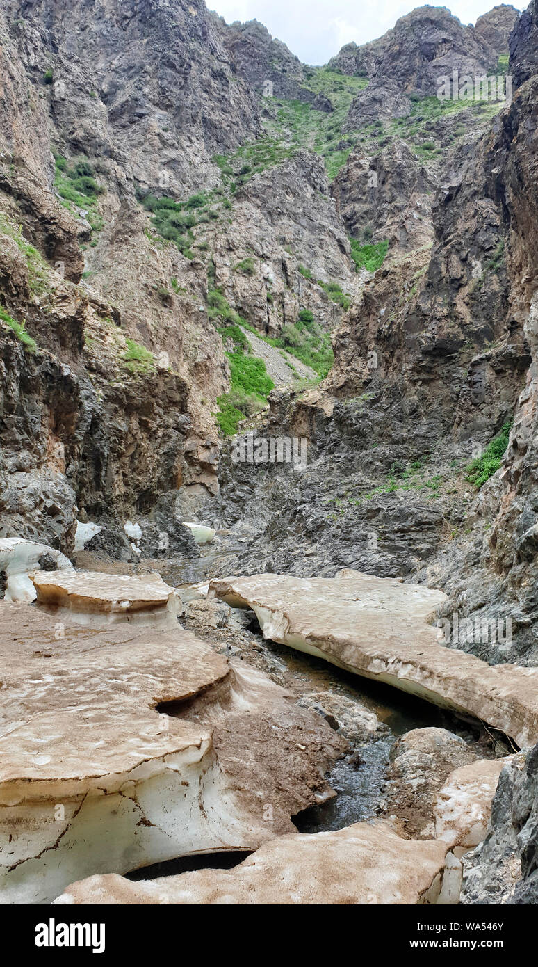 Yol valley hi-res stock photography and images - Alamy