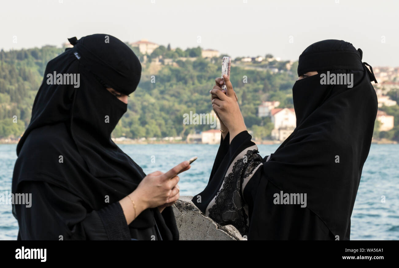 Burqa and niqab turkey hi-res stock photography and images - Alamy