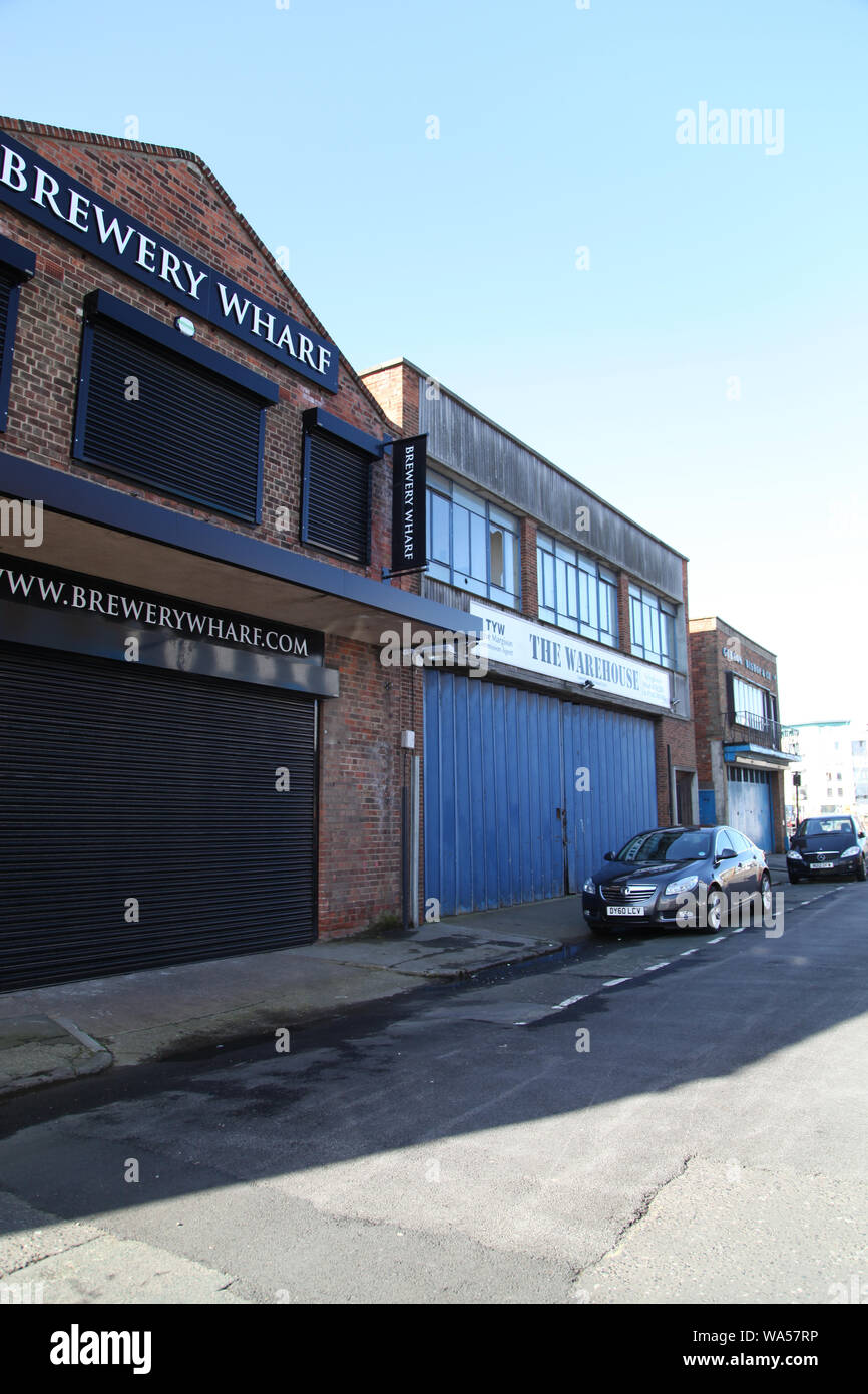 Old fruit market hull hi-res stock photography and images - Alamy