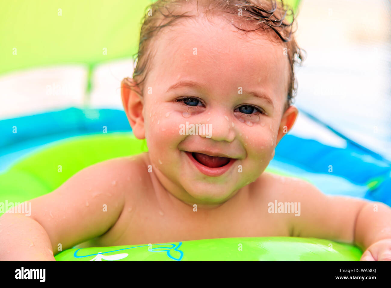 Baby pool hi-res stock photography and images - Alamy