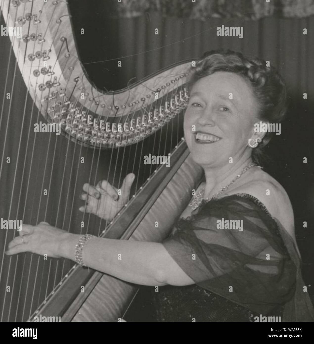 Dilling hi-res stock photography and images - Alamy