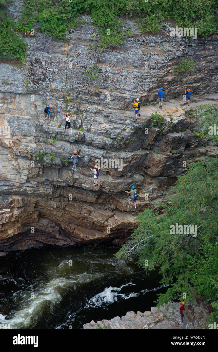 Ledges hi-res stock photography and images - Alamy