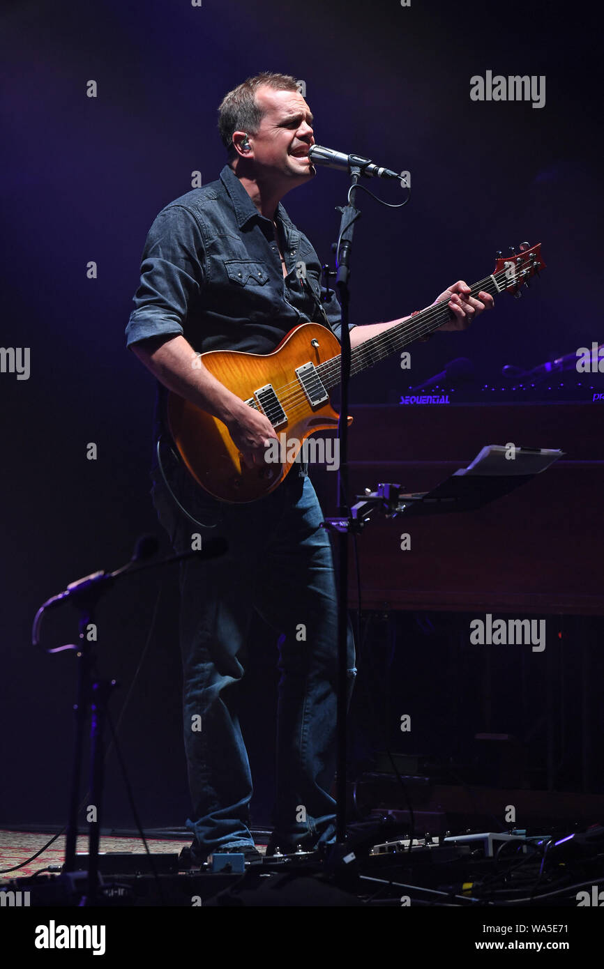 MIAMI BEACH, FL - AUGUST 16: Brendan Bayliss of Umphrey's McGee ...