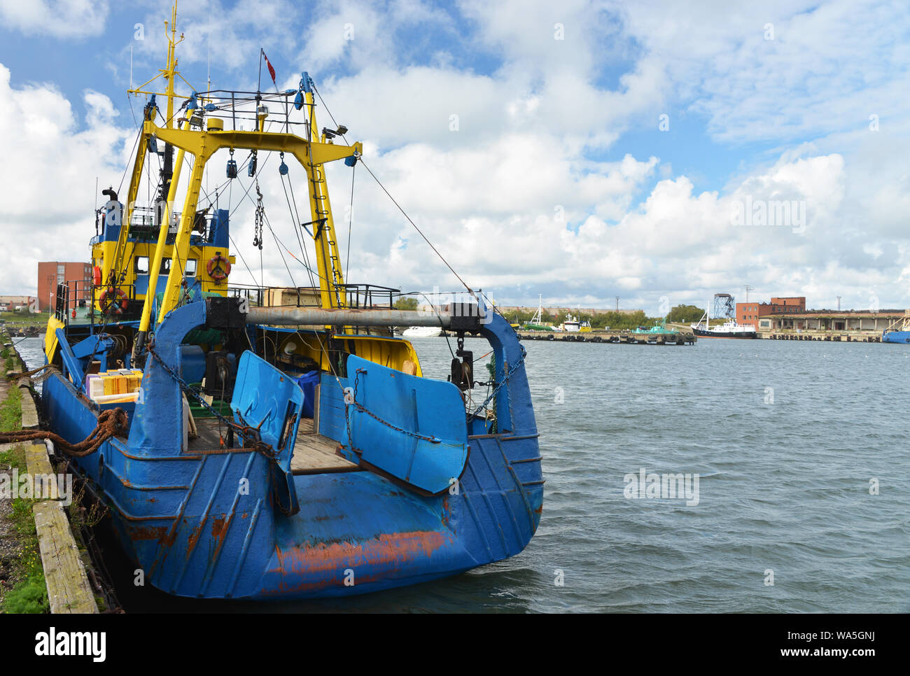 Trawling vessels hi-res stock photography and images - Alamy