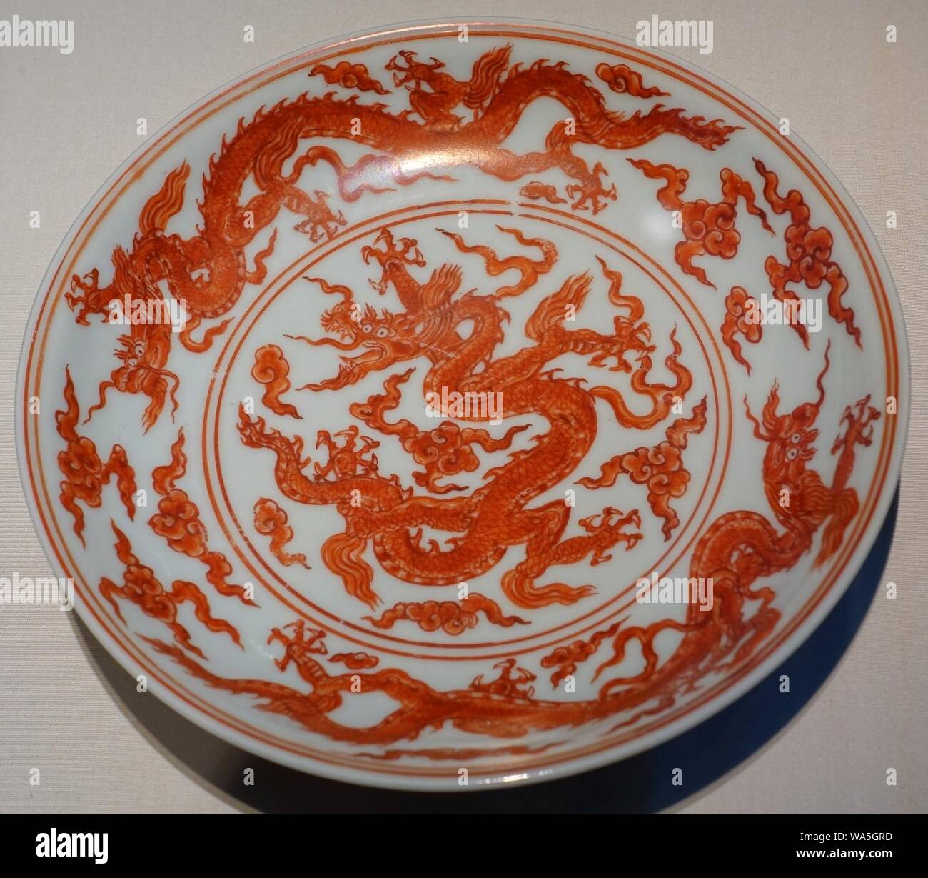 Red dragons hi-res stock photography and images - Alamy