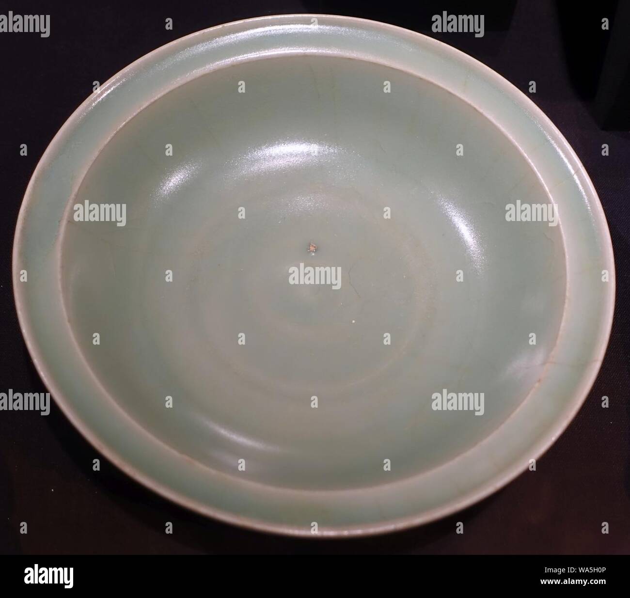 Dish, Longquan ware, Zhejiang province, China, Southern Song dynasty ...