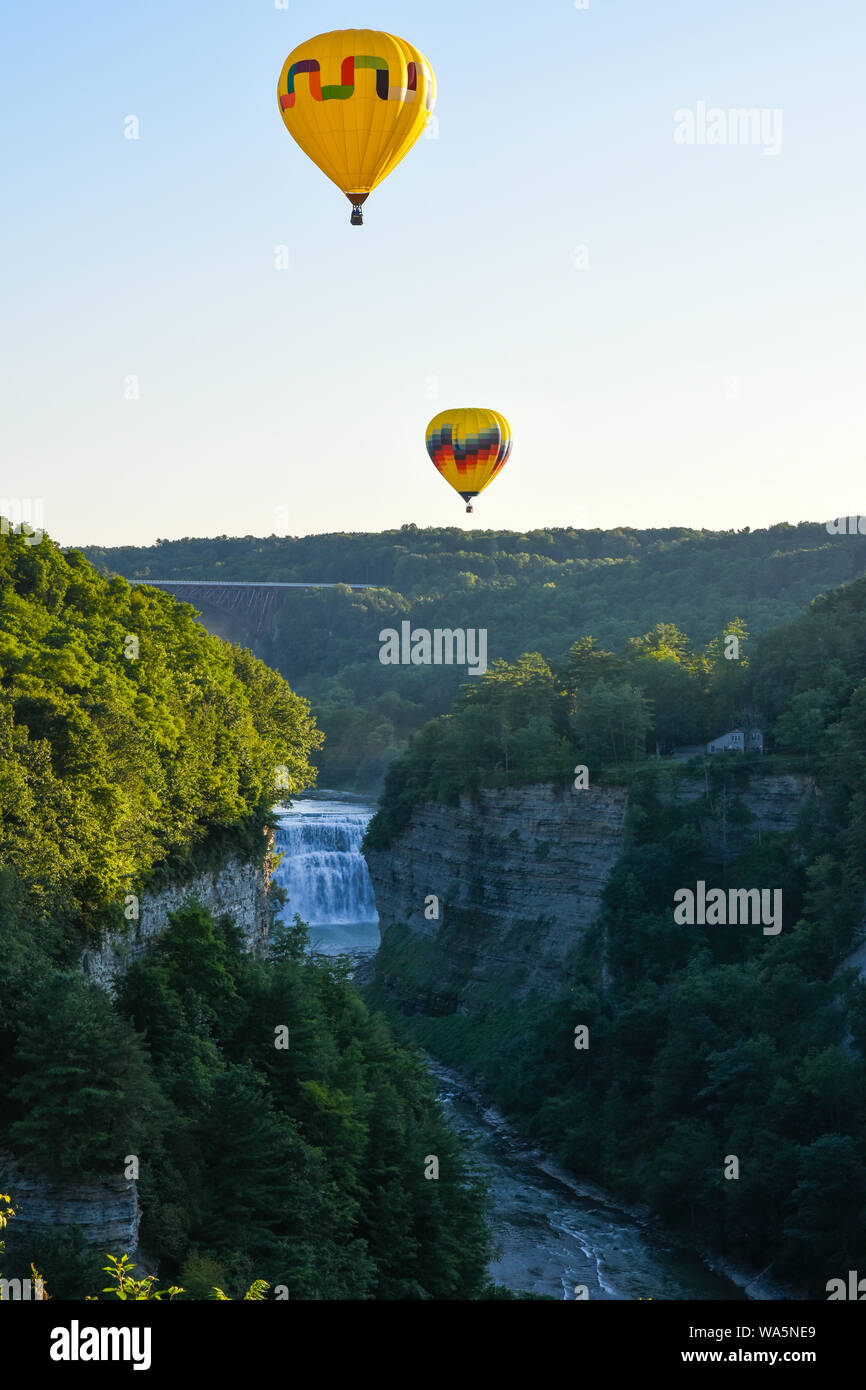 Letchworth state park and balloon hi-res stock photography and images ...