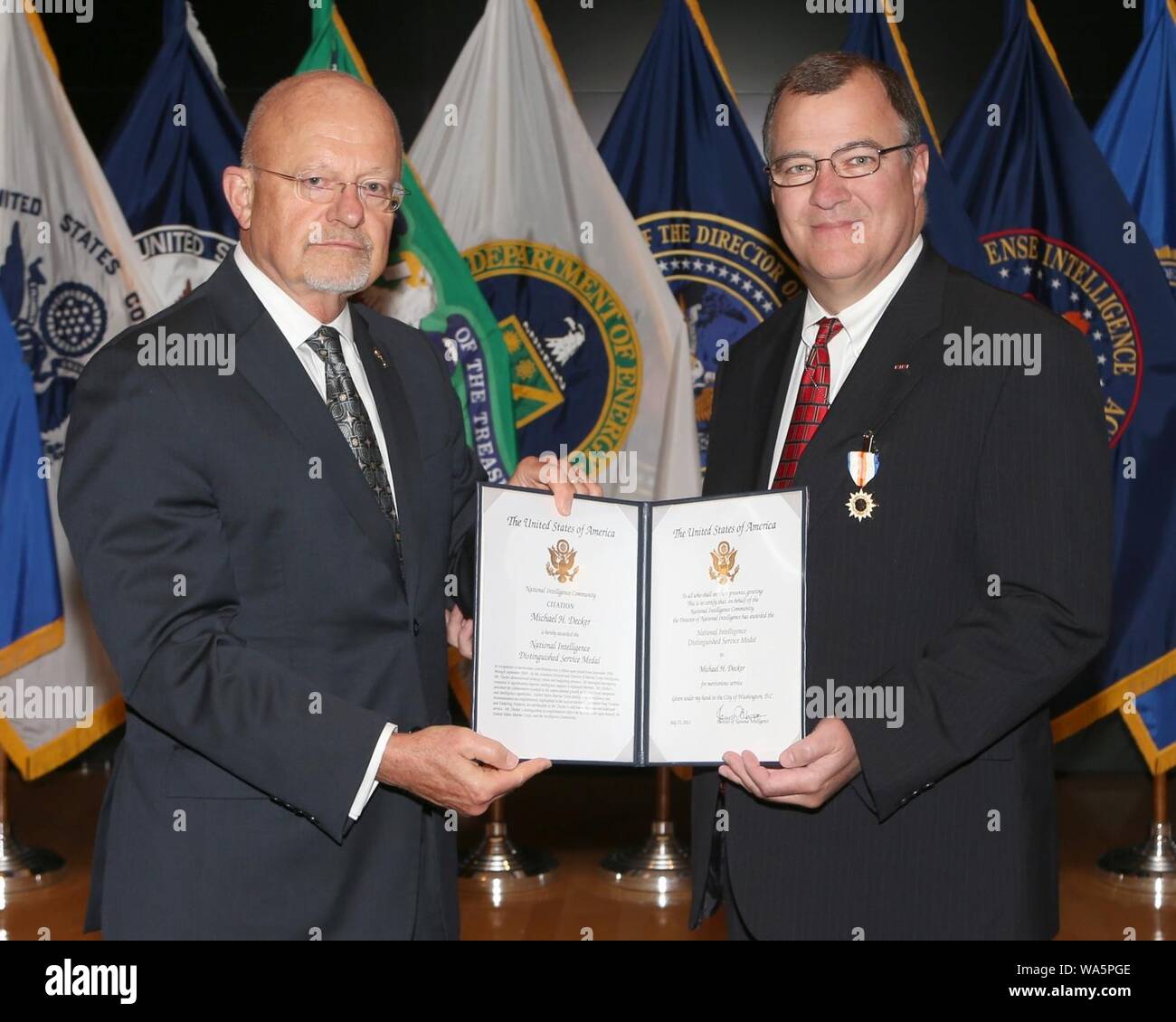 James Clapper High Resolution Stock Photography and Images - Alamy