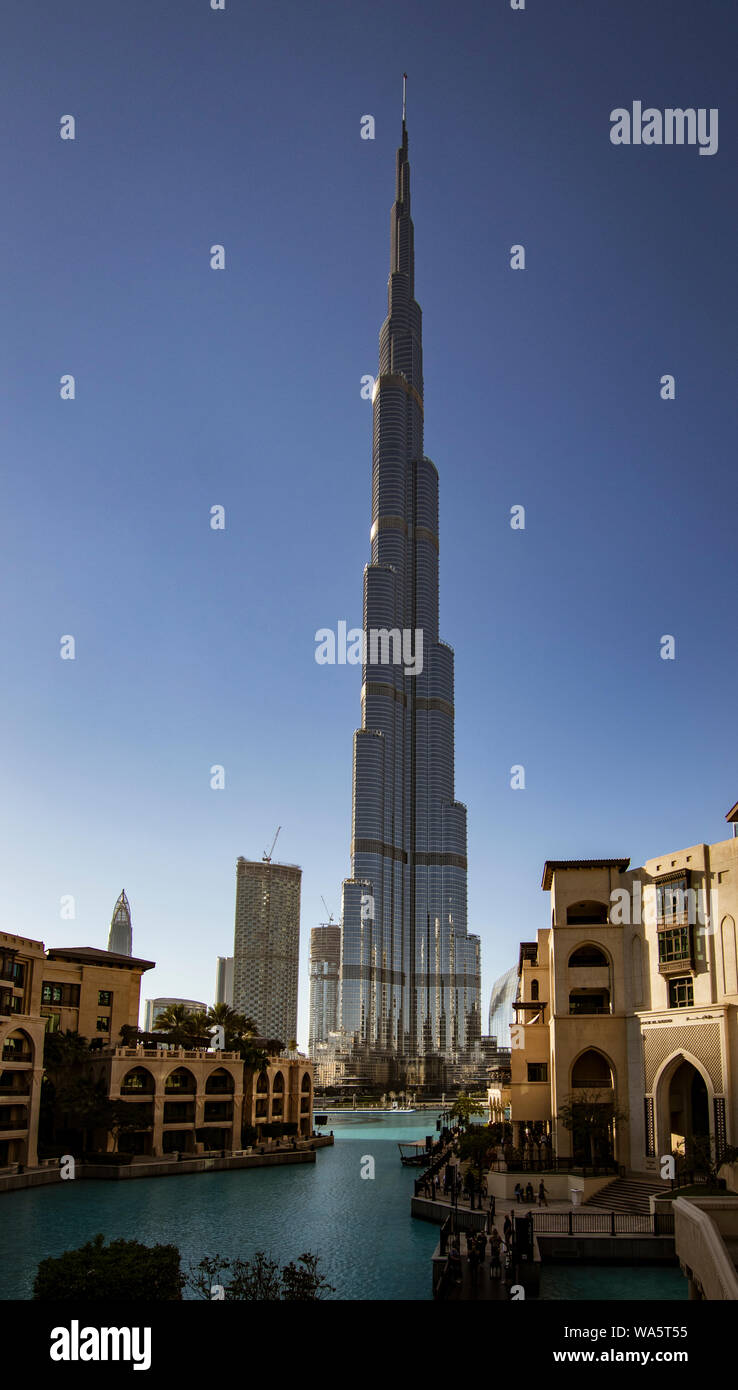160 floors hi-res stock photography and images - Alamy