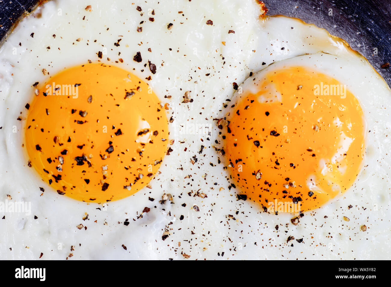 In fry pan hi-res stock photography and images - Alamy