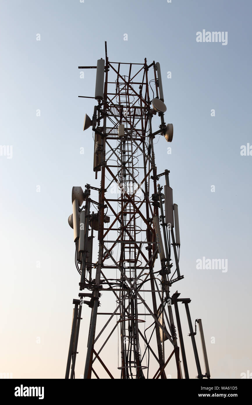 Cell phone tower india hi-res stock photography and images - Alamy