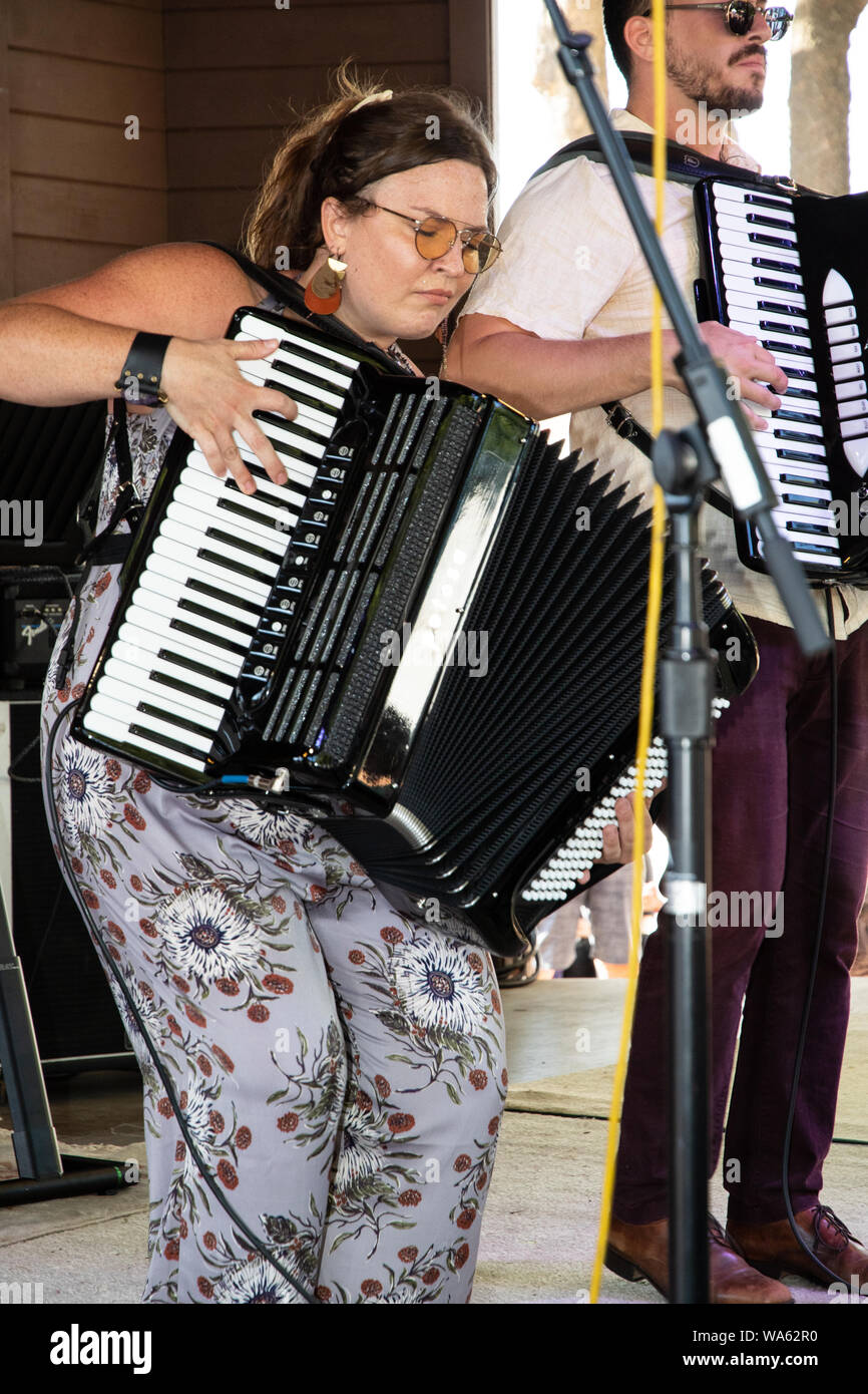 En Canto with Jamie Maschler. A multi-ethnic, female-led seven-piece ...