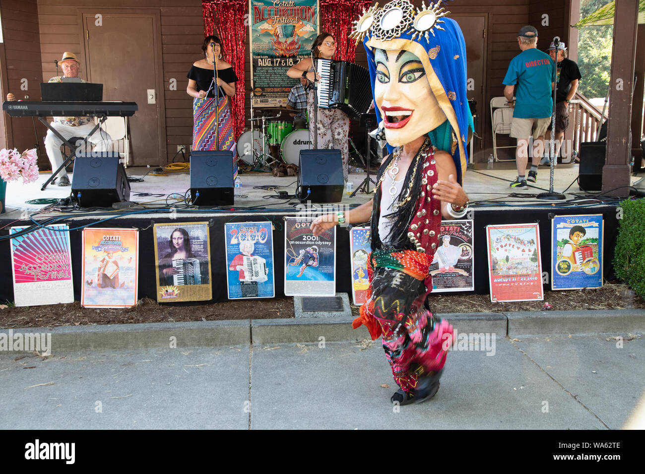 En Canto with Jamie Maschler. A multi-ethnic, female-led seven-piece ...