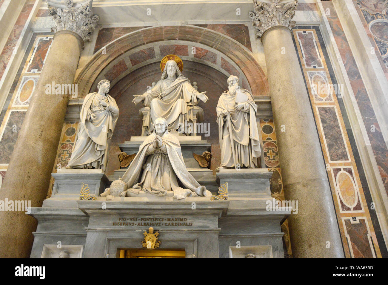 ROME, ITALY - APRIL 5, 2016: statues inside of St. Peter Basilica in ...