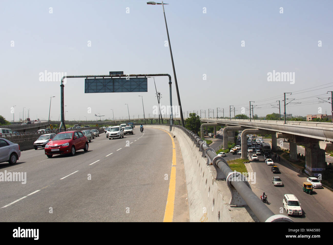 India delhi metro on track hi-res stock photography and images - Alamy