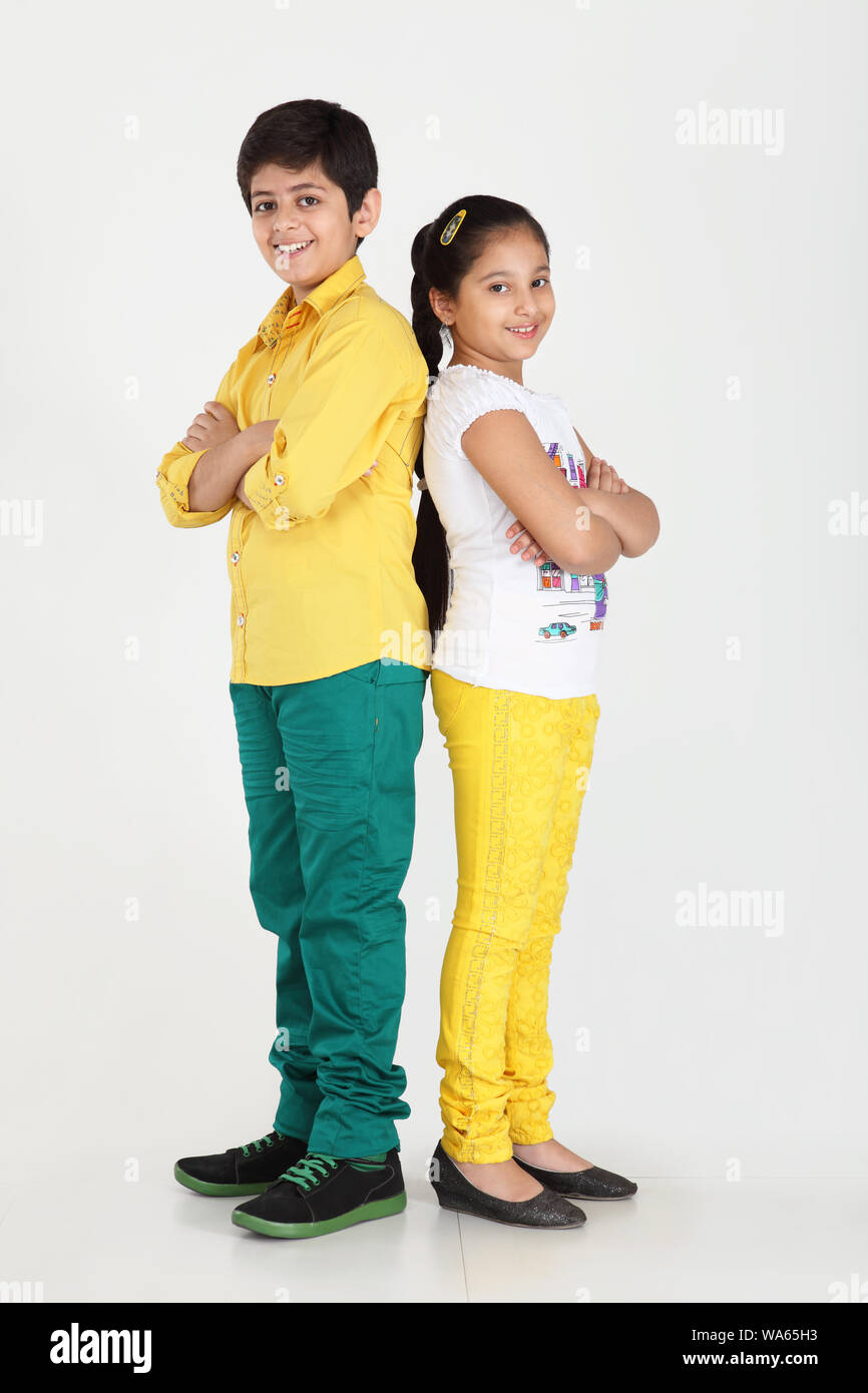 Girls smiling with their arms crossed hi-res stock photography and ...