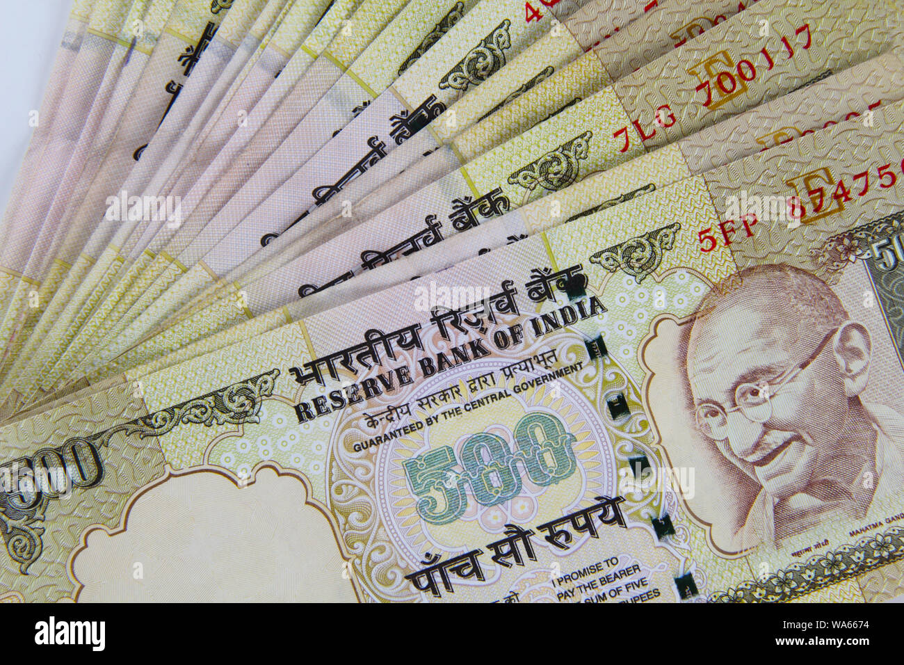 Close up of Indian five hundred rupee notes Stock Photo - Alamy
