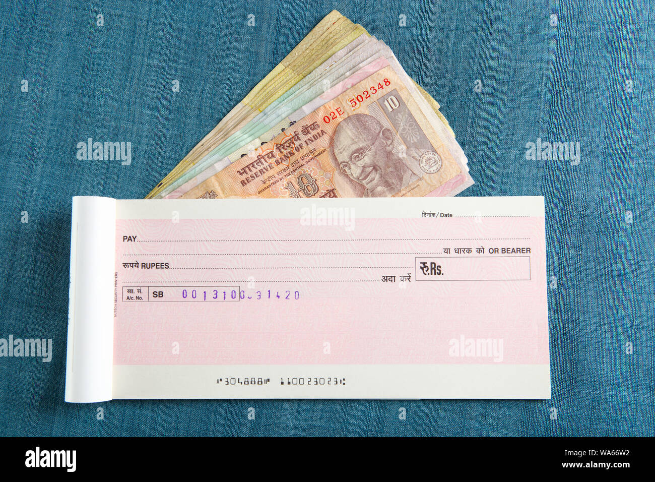Blank Cheque Stock Photos & Blank Cheque Stock Images - Alamy
