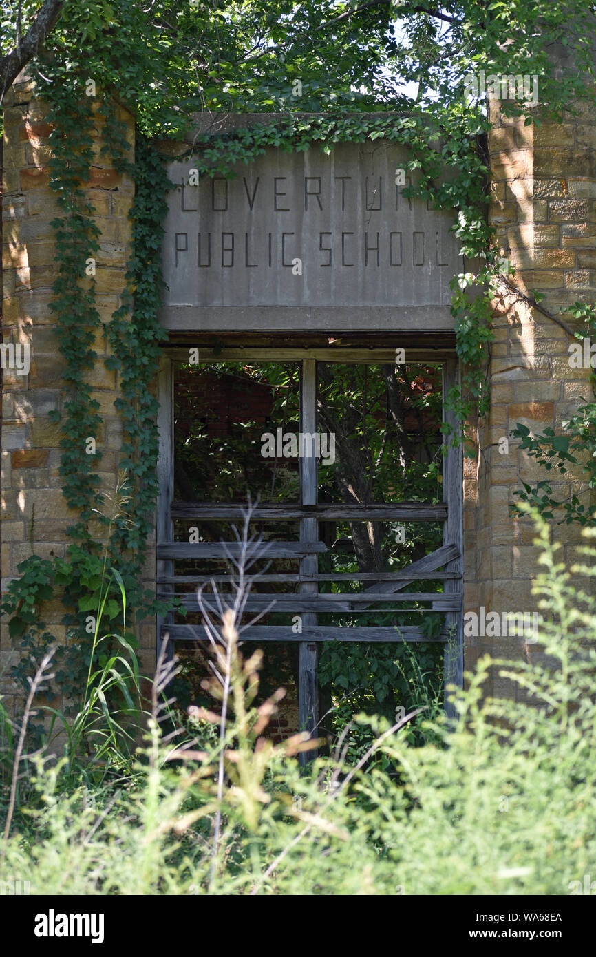 Abandoned Public School Building Stock Photo - Alamy