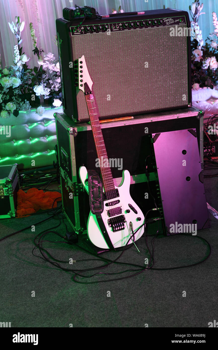 Electric guitars amplifier hi-res stock photography and images - Alamy