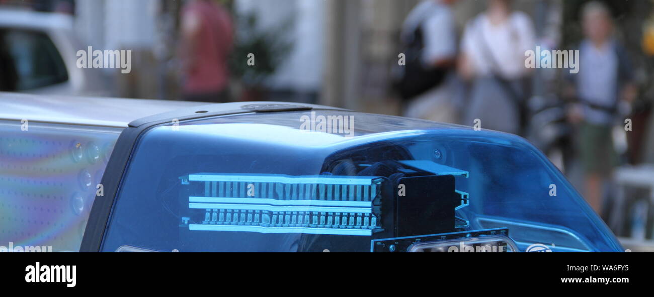 blue light on a police car Stock Photo - Alamy