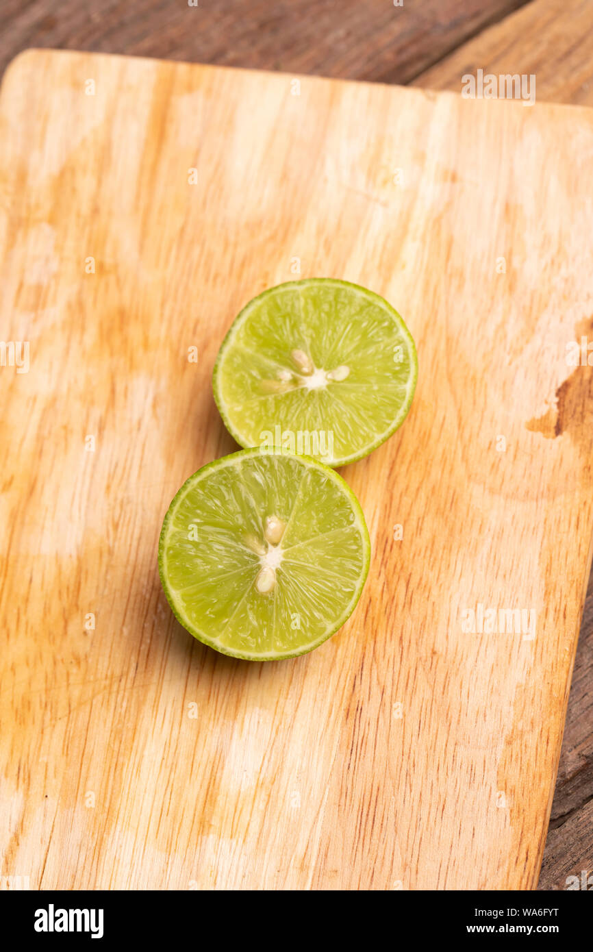 Cutting fresh lime in half hi-res stock photography and images - Alamy