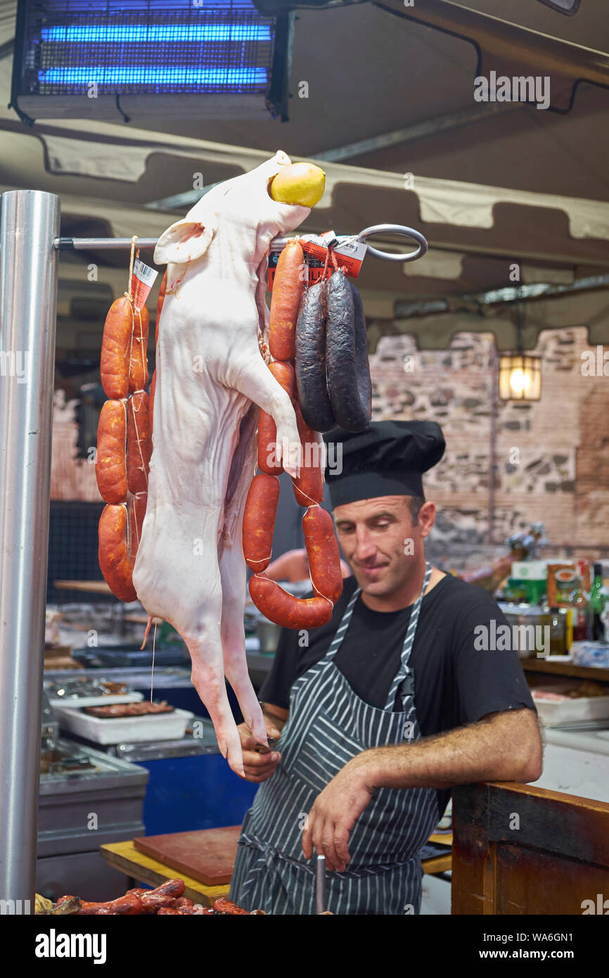 Medieval meat market hi-res stock photography and images - Alamy