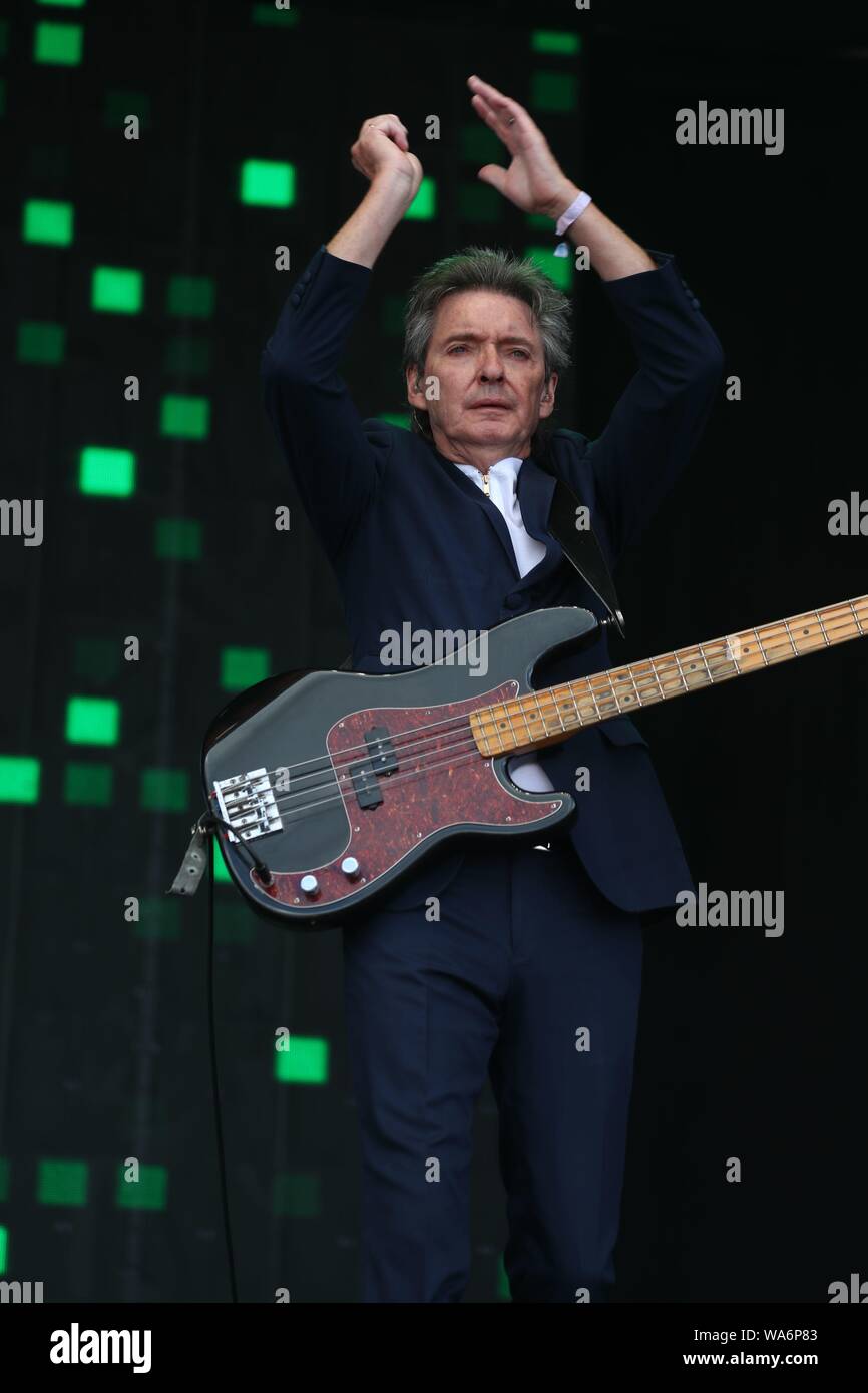 Rock star fans hi-res stock photography and images - Alamy