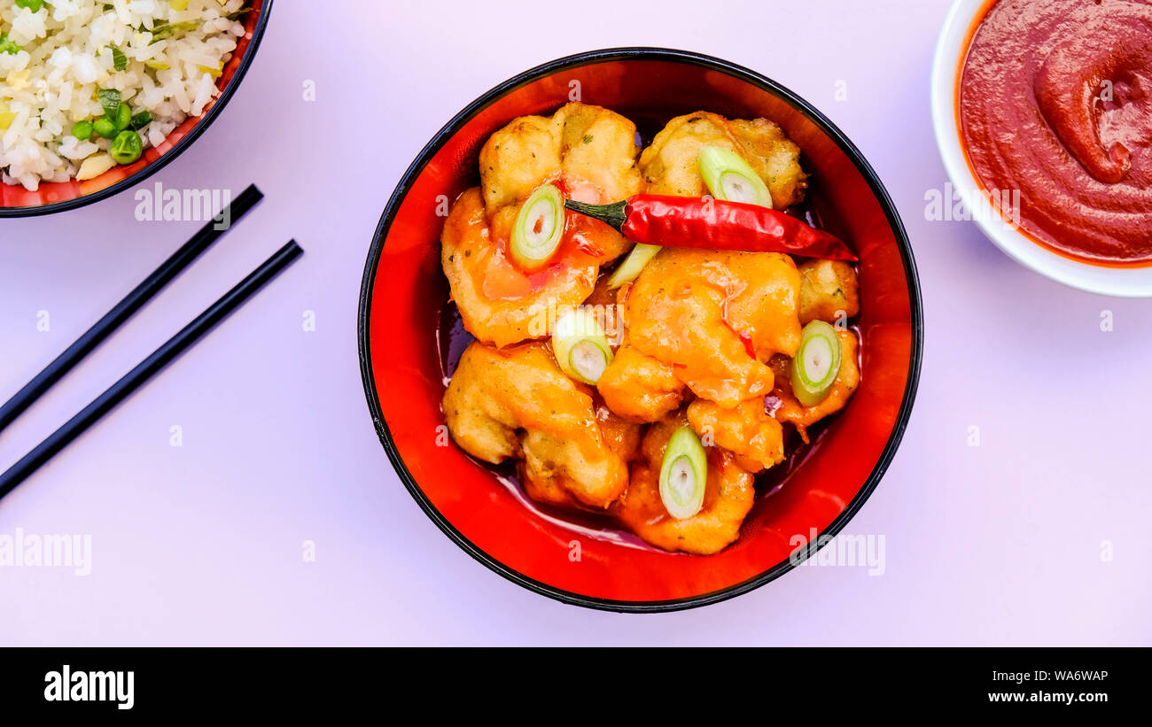 Chinese chilli king prawns hi-res stock photography and images - Alamy