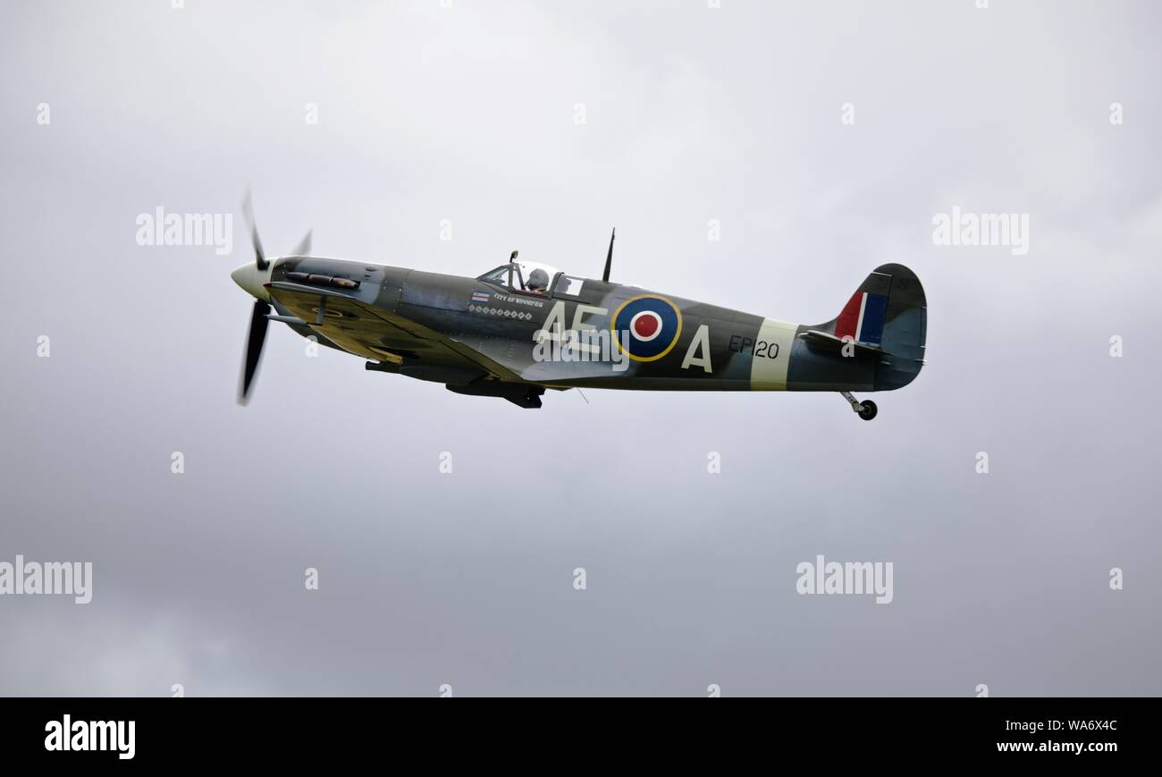 Supermarine Spitfire LFVb EP120 “City of Winnipeg” RCAF coded AE-A ...