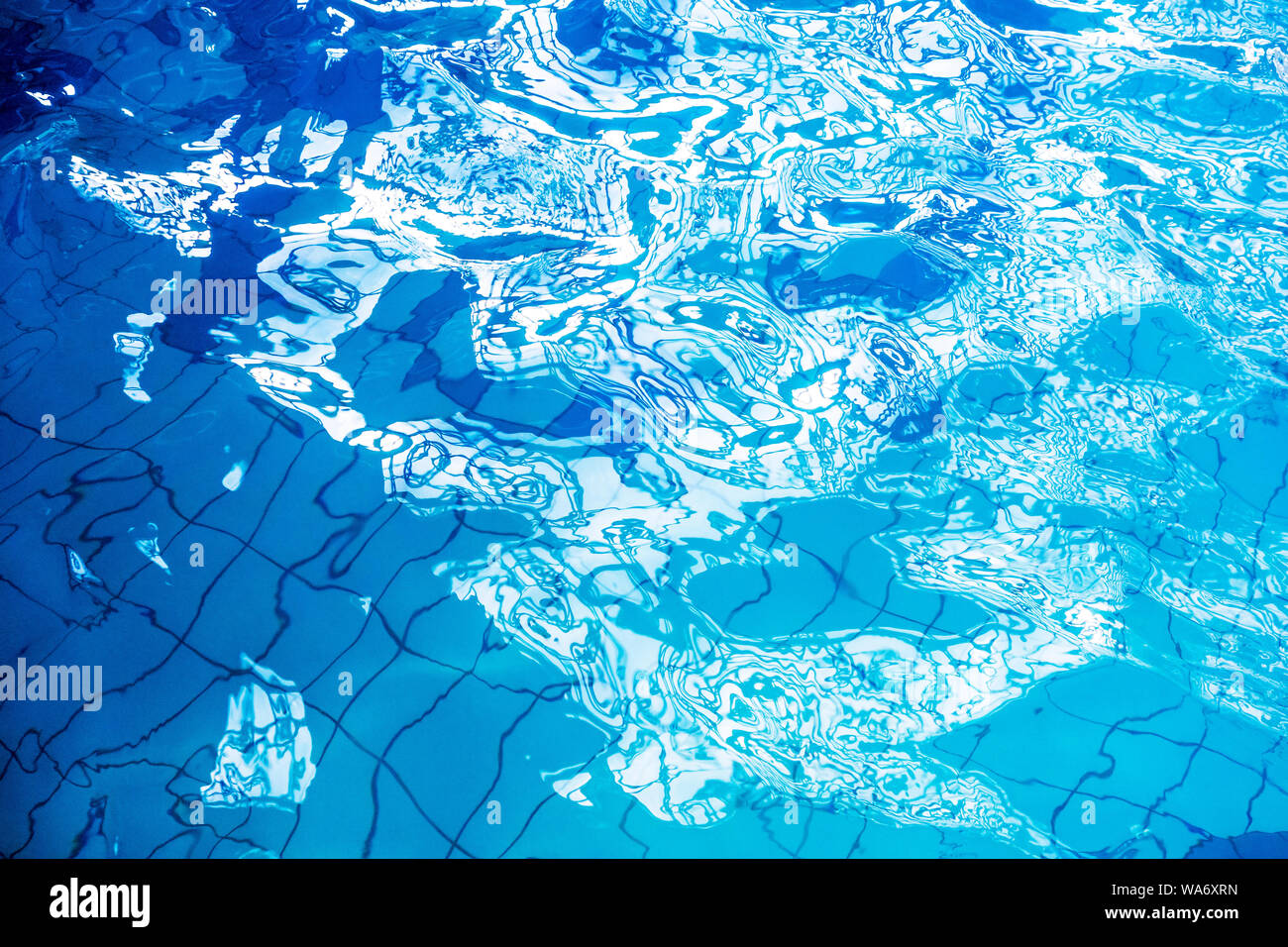 Pool of water reflection hi-res stock photography and images - Alamy