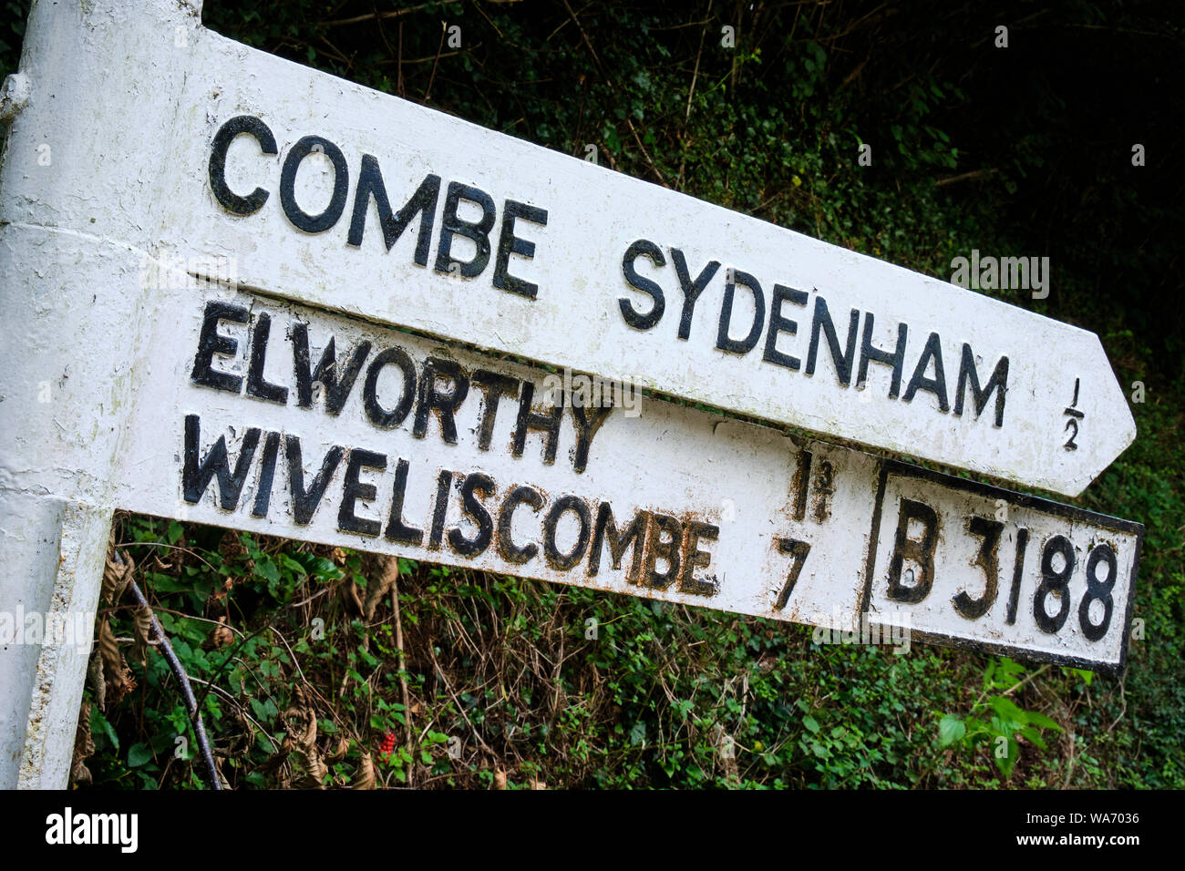 Somerset road sign hi-res stock photography and images - Alamy