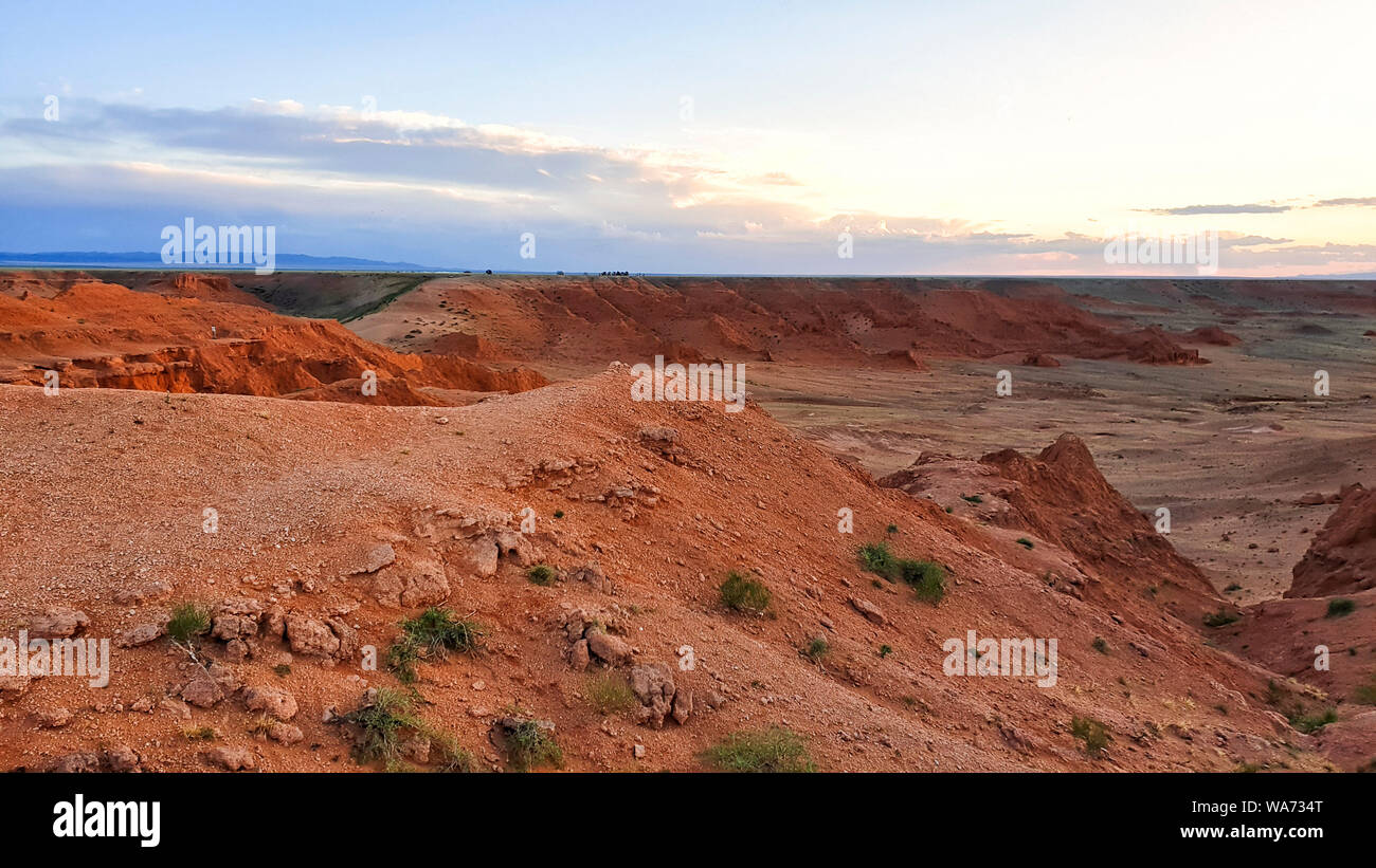 Bayanzag Flaming Cliffs, Gobi Desert, Mongolia Stock Photo - Alamy