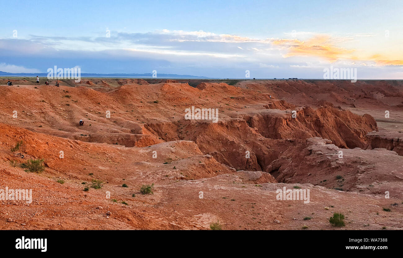 Bayanzag Flaming Cliffs, Gobi Desert, Mongolia Stock Photo - Alamy