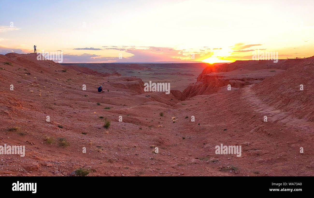 Bayanzag Flaming Cliffs, Gobi Desert, Mongolia Stock Photo - Alamy