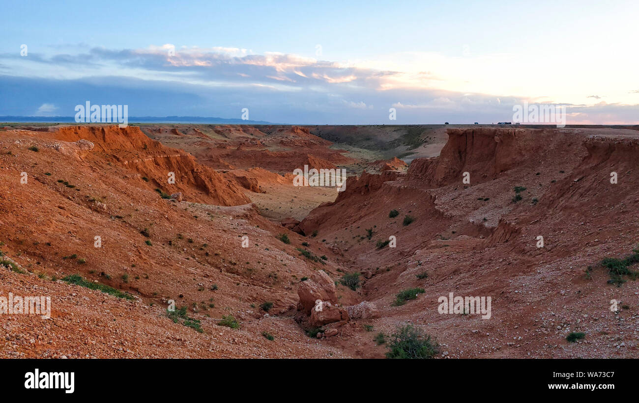 Bayanzag Flaming Cliffs, Gobi Desert, Mongolia Stock Photo - Alamy