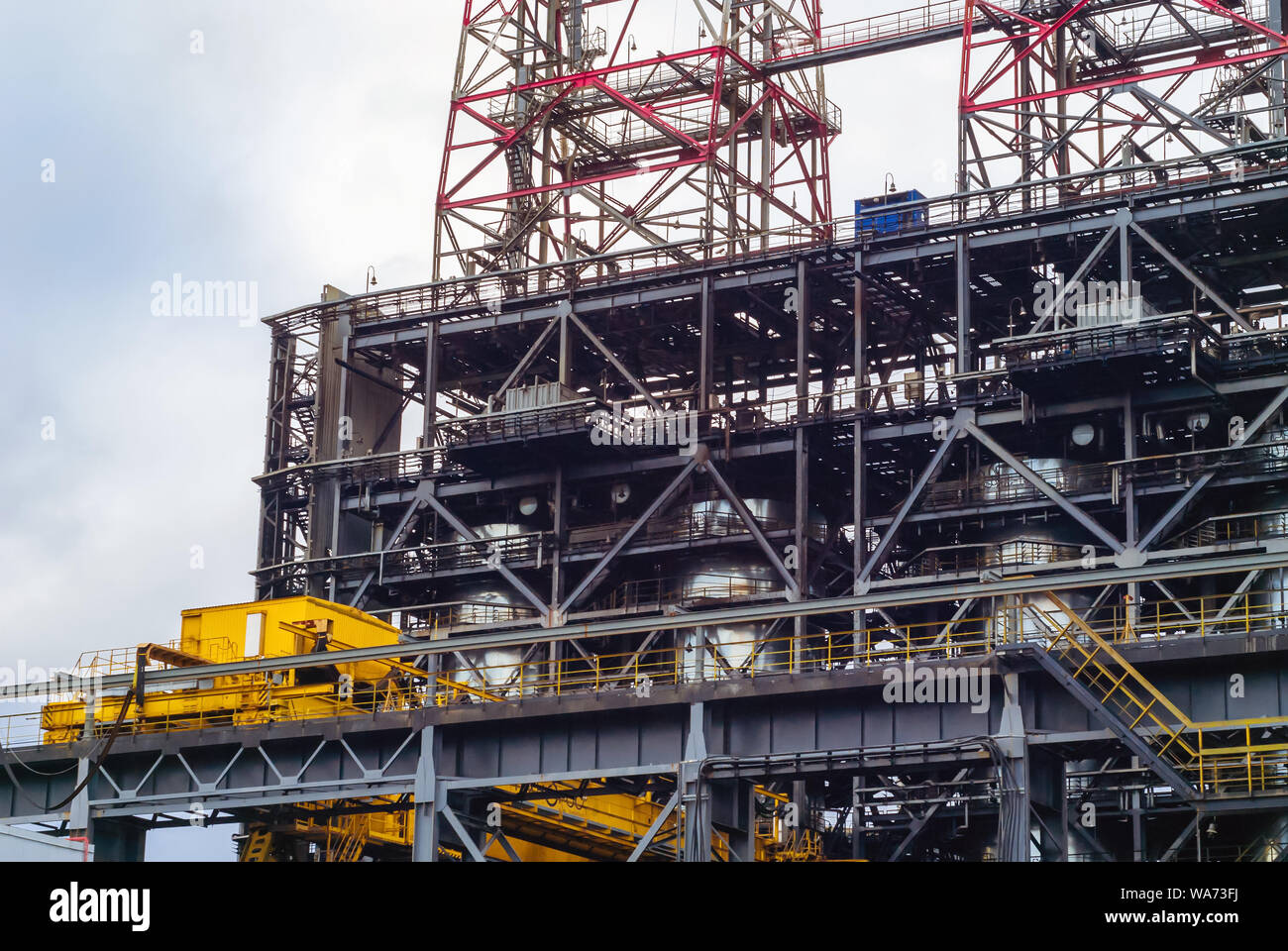 Oil complex unit hi-res stock photography and images - Alamy
