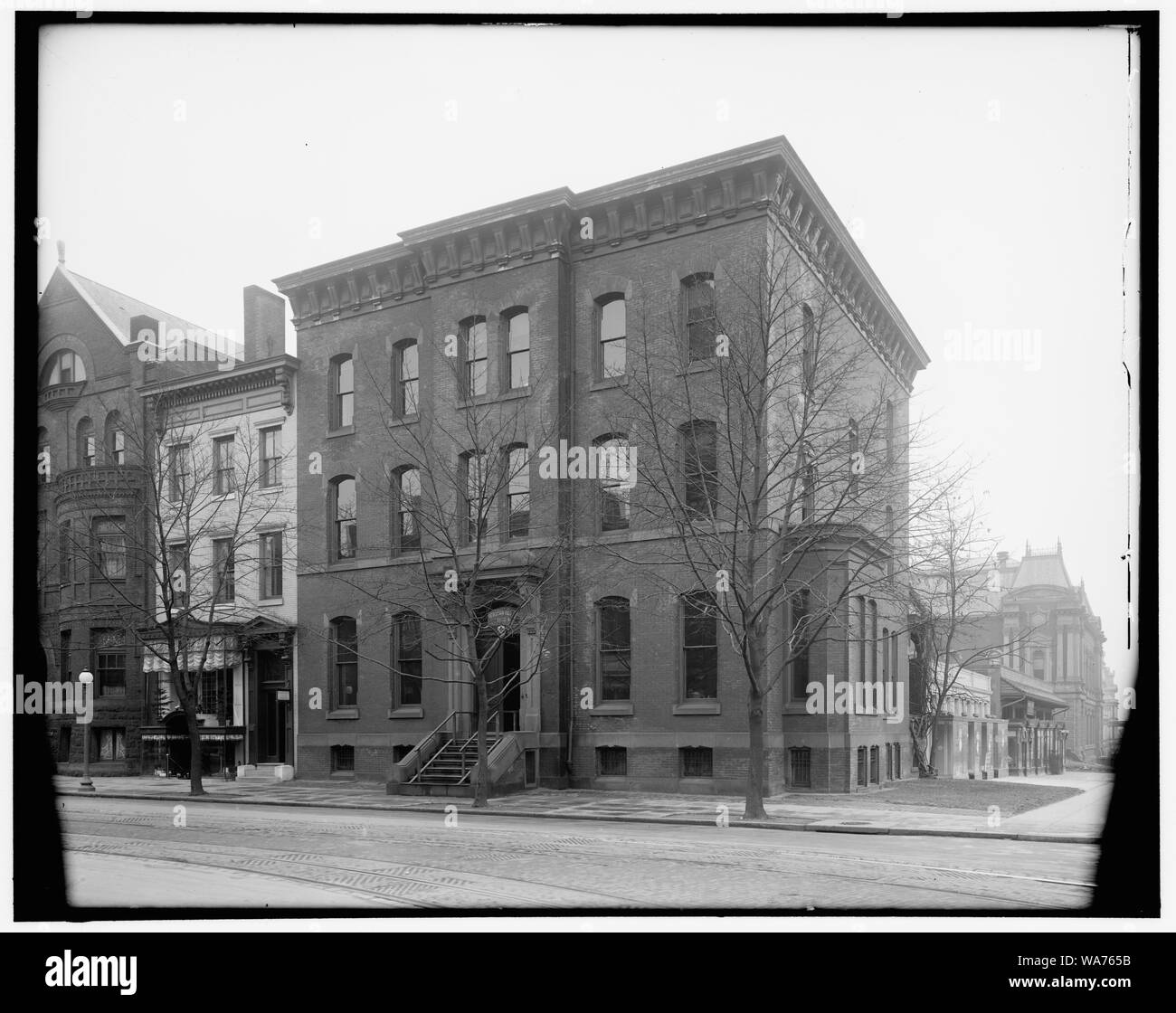 American red cross building hi-res stock photography and images - Alamy