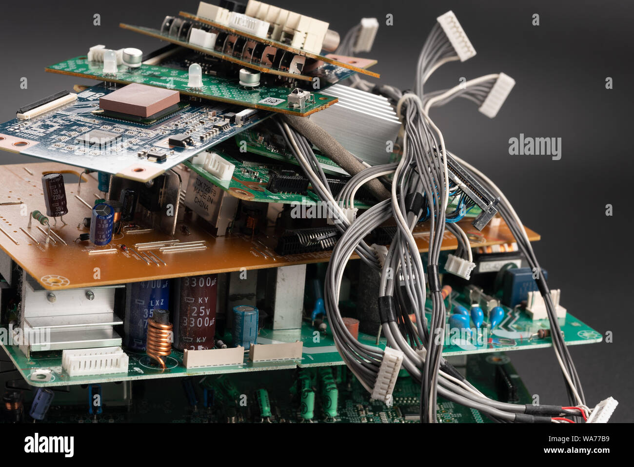 Digital device dump hi-res stock photography and images - Alamy