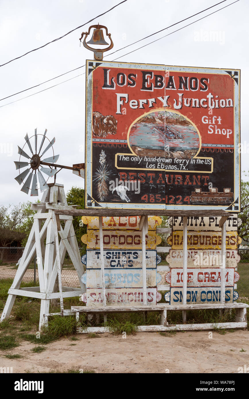 Hand pulled cable ferry hi-res stock photography and images - Alamy