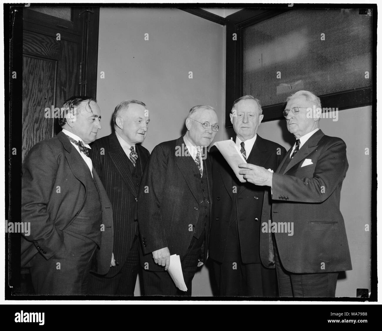 Matthew woll hi-res stock photography and images - Alamy