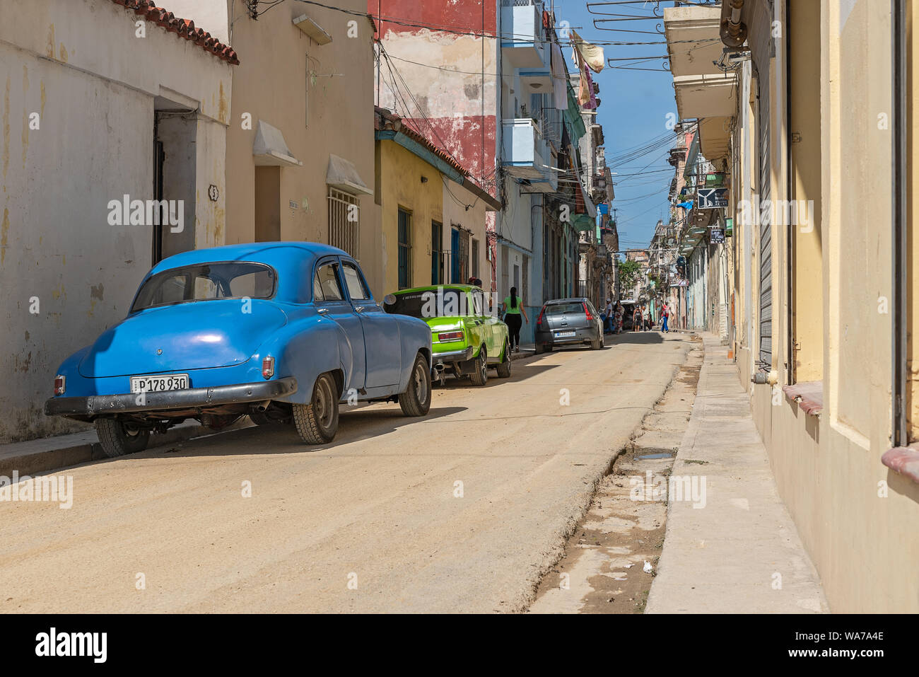 Real street scene hi-res stock photography and images - Alamy