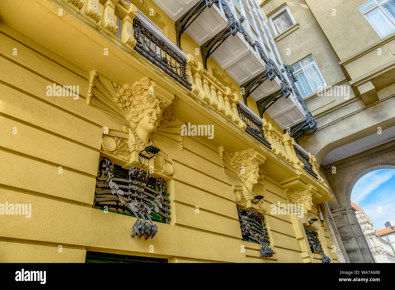 Corbel face faces hi-res stock photography and images - Alamy