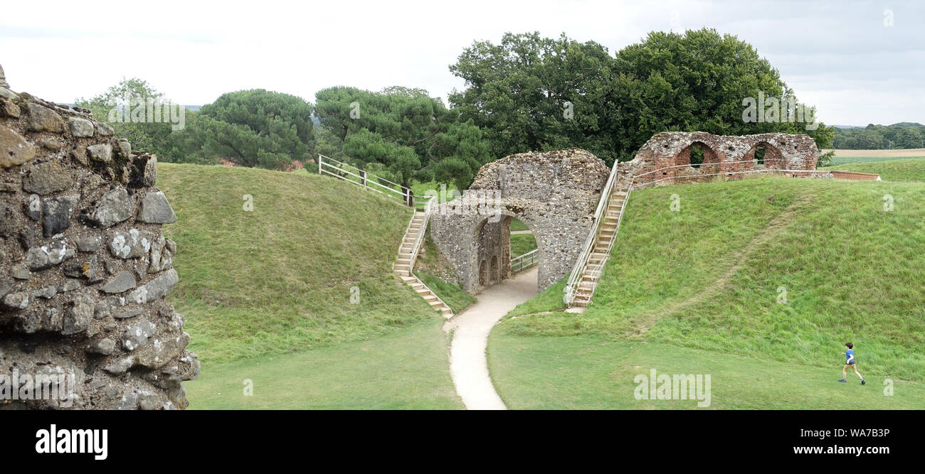 Newark Castle in Newark-upon-Trent, England Stock Photo - Alamy