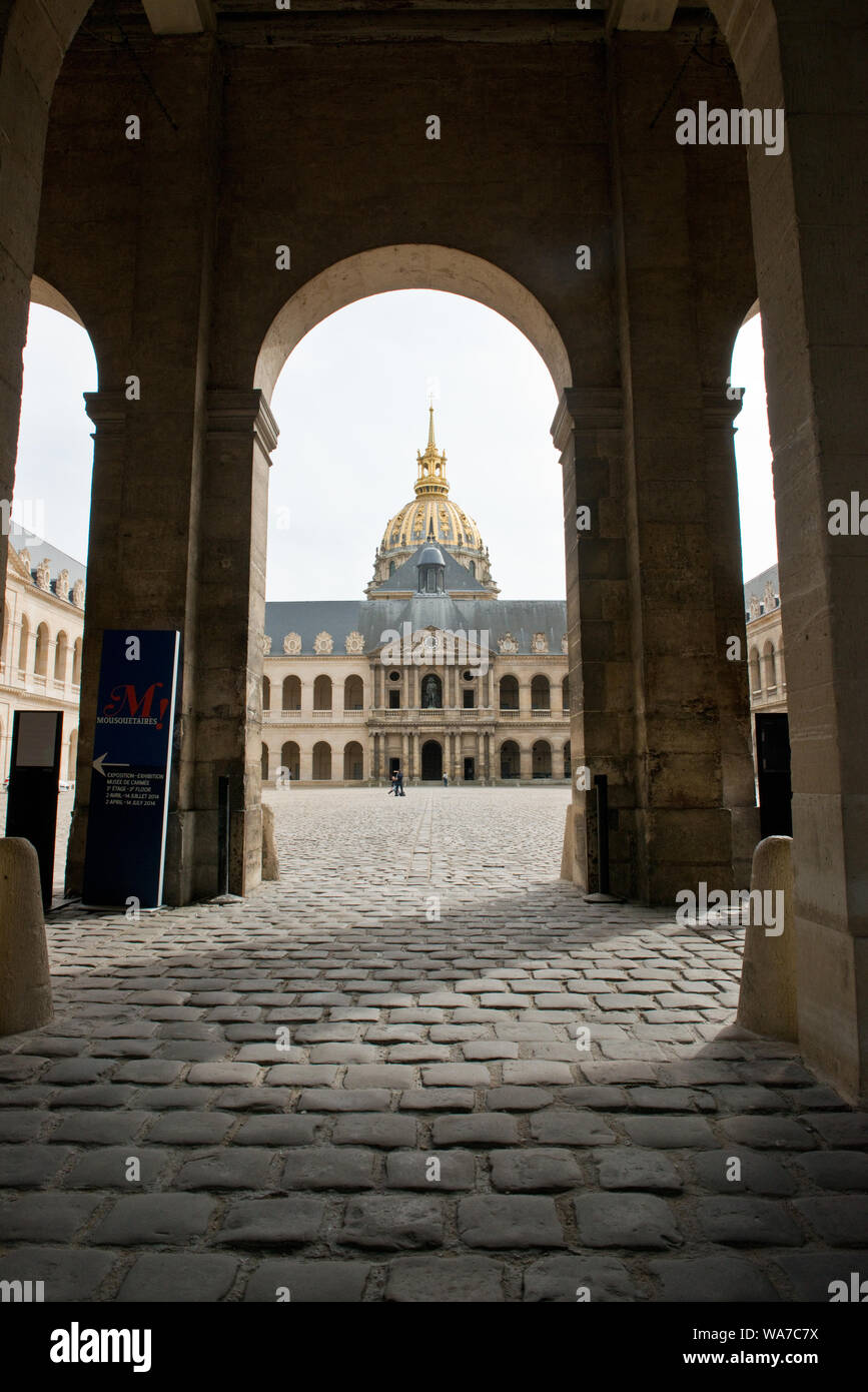 Les invalides museum napolean hi-res stock photography and images - Alamy