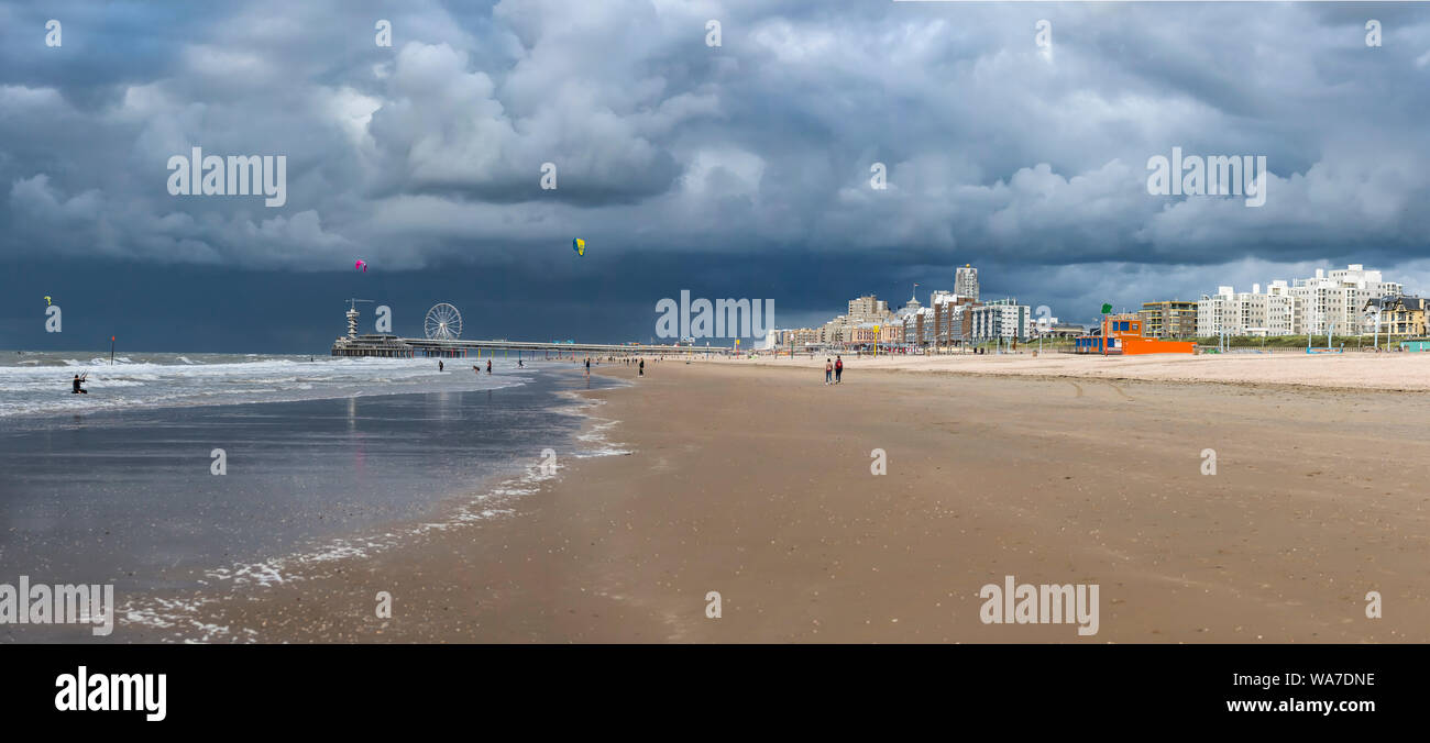 Empty dutch beach scheveningen hi-res stock photography and images - Alamy