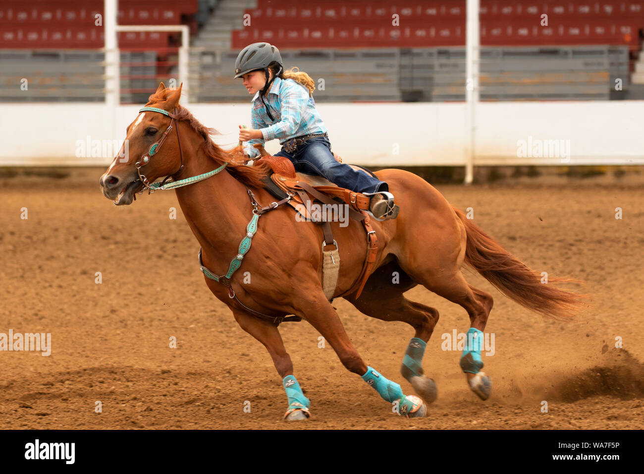 Youth racing hi-res stock photography and images - Alamy
