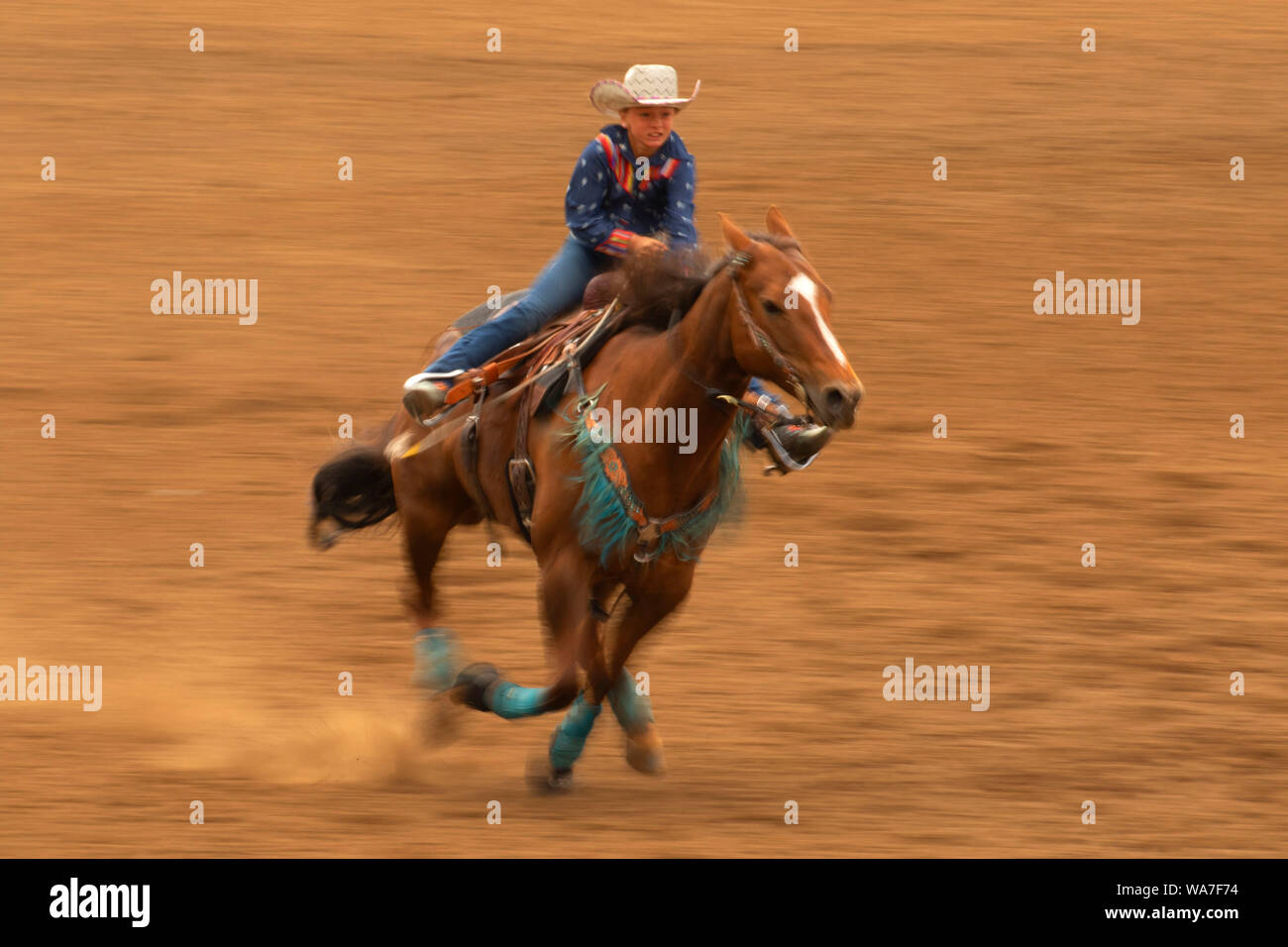 Youth racing hi-res stock photography and images - Alamy