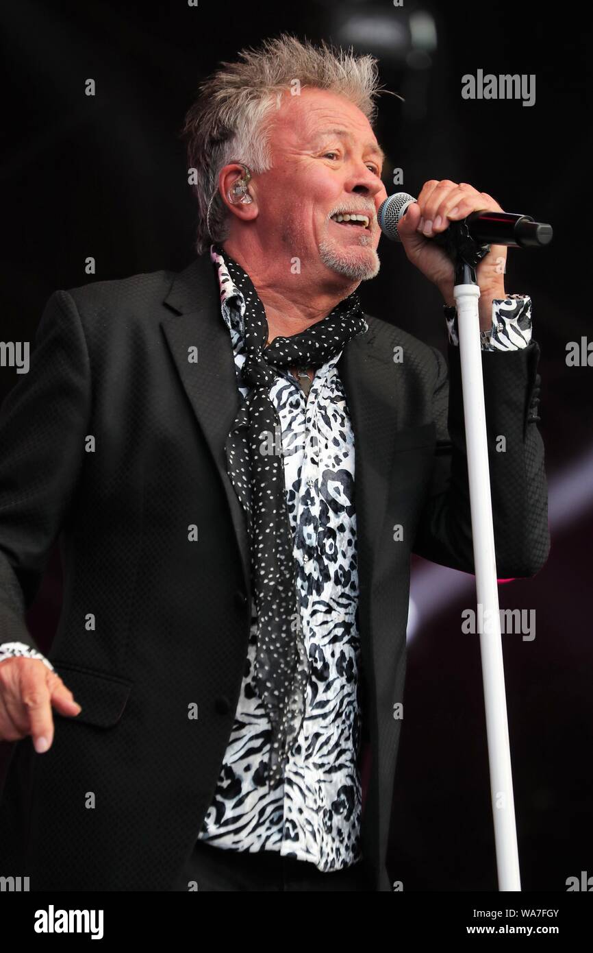 Paul young singer hi-res stock photography and images - Alamy