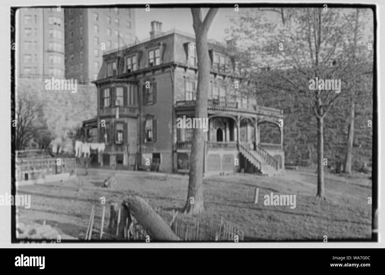 Studies center Black and White Stock Photos & Images - Alamy